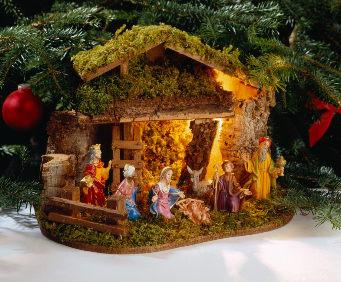 Add Atmosphere and Joy to Your Holiday Decor With a Nativity Scene ...